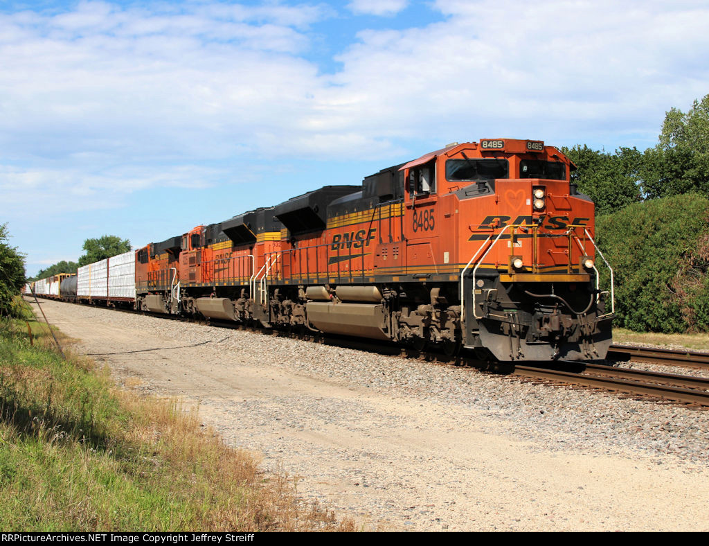 BNSF 8485